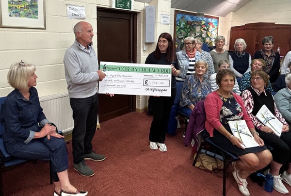 Choir raises over £3,700 for Hywel Dda chemo units - Hywel Dda Health ...